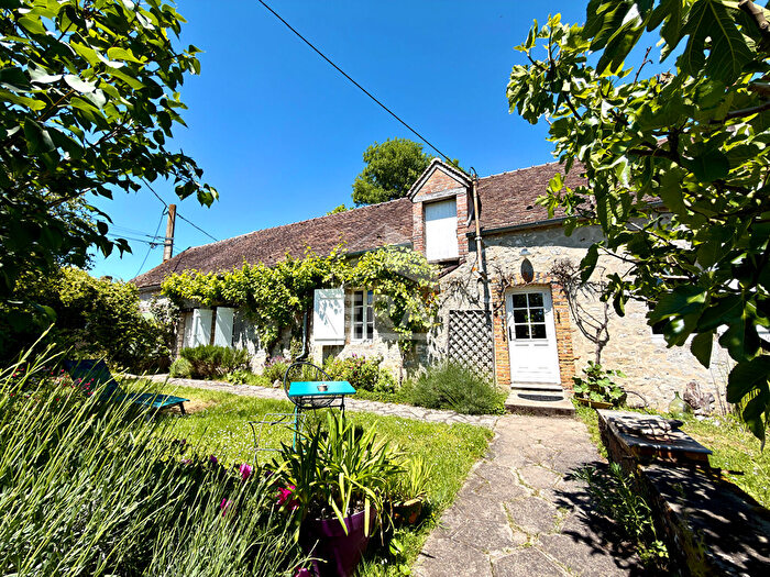 Maison 4 pièces à vendre à Chaintreaux