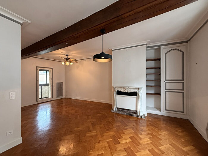 Appartement à vendre - Dreux, Centre-ville - 2 pièces - 2 chambres