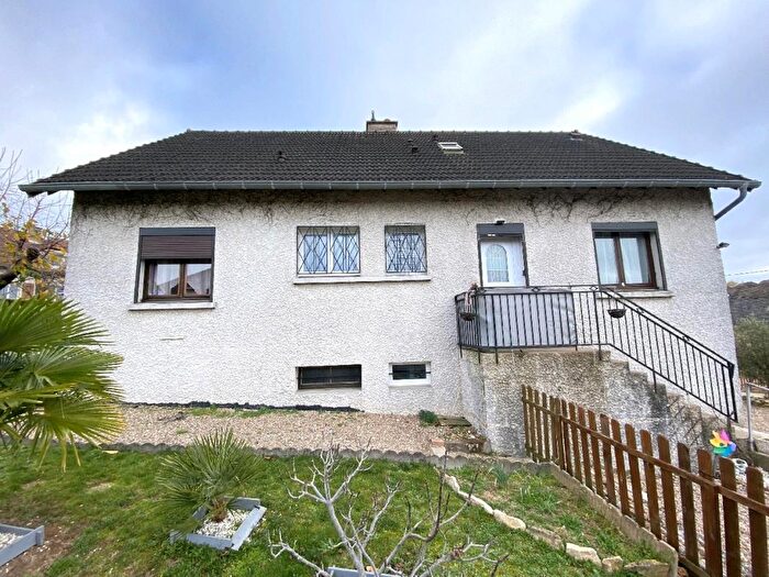 Maison à vendre - Gueugnon - 7 pièces - 5 chambres