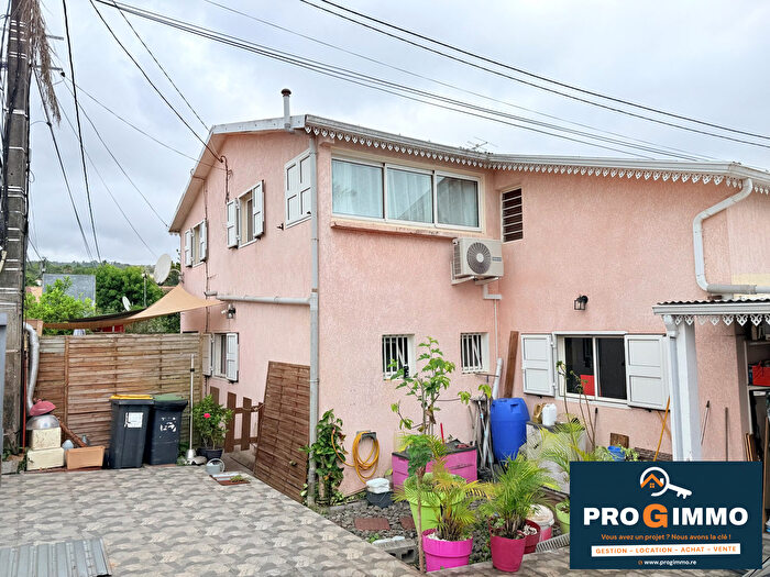 Maison à vendre - Le Tampon, Trois Mares - 3 pièces - 2 chambres