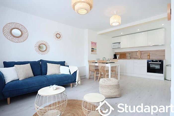 Appartement à louer - Keryado-Saint Armel, Lorient - 1 pièce - 1 chambre