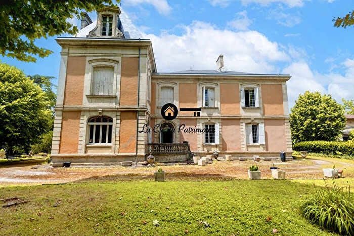 Maison 11 pièces à vendre - Ambarès-et-Lagrave, Centre-ville, Lagrave, Les Erables, Chêne Vert