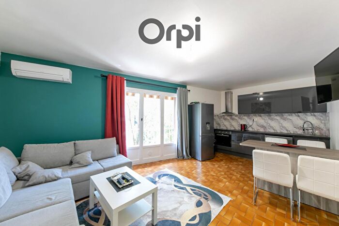 Appartement à vendre - Perpignan, Moyen-Vernet - 3 pièces - 2 chambres