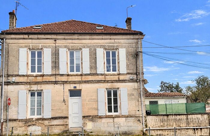 Maison à vendre - Angoulême, Saint-Ausone, Saint-Martin - 4 pièces - 2 chambres
