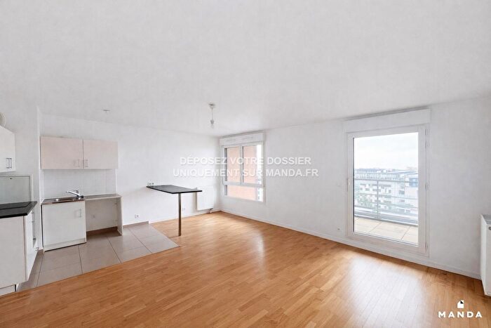 Appartement à louer - Vélizy-Villacoublay, Golf - 3 pièces - 2 chambres
