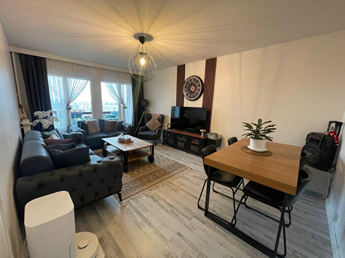 Appartement à vendre - Bron, Eglise - 4 pièces - 3 chambres