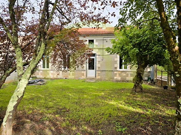 Maison à vendre - Saint-Caprais-de-Blaye - 3 pièces - 2 chambres