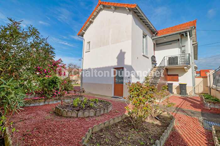 Maison à vendre - Riorges - 4 pièces - 3 chambres