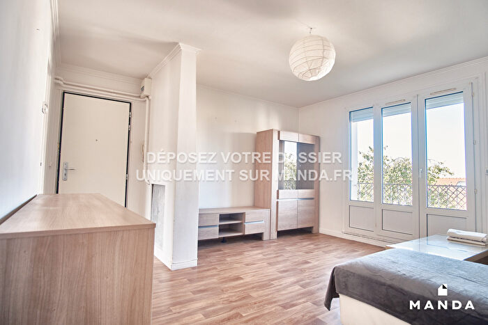 Appartement à louer - Reims, Courlancy, Porte de Paris, Bois dAmour - 3 pièces - 2 chambres