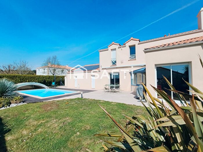 Maison à vendre - Bouaye - 10 pièces - 6 chambres