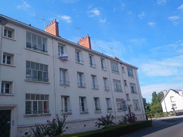 Appartement à louer - Saint-Pierre-des-Corps, Centre-ville, Gare - 3 pièces - 2 chambres