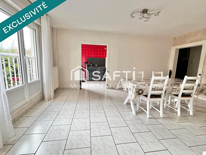 Maisons à vendre et appartements à louer - 3