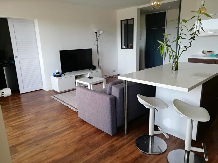 Appartement à louer - Tours, Rochepinard - 4 pièces - 2 chambres