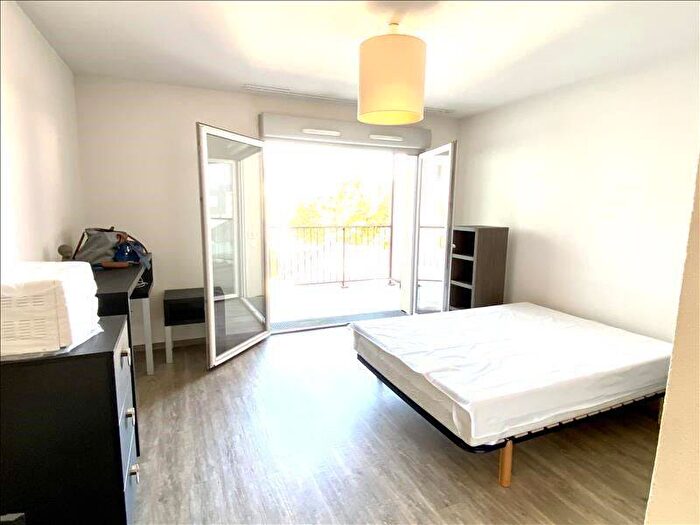 Appartement 1 pièce à louer à Saint Louis, Lyon 7ème arrondissement