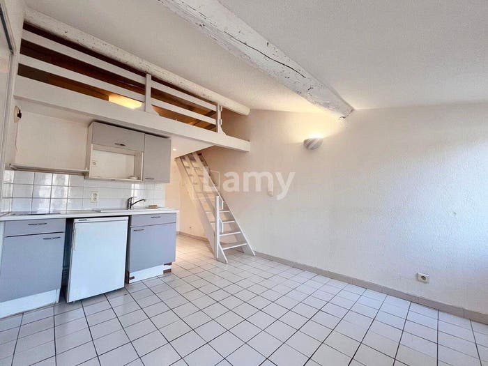 Appartement 1 pièce à louer - Centre Ville, Aix-en-Provence