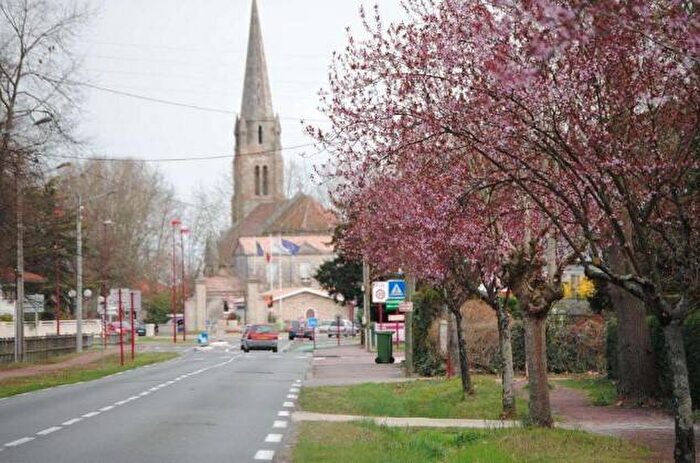 Maison à louer - Parempuyre - 4 pièces - 3 chambres