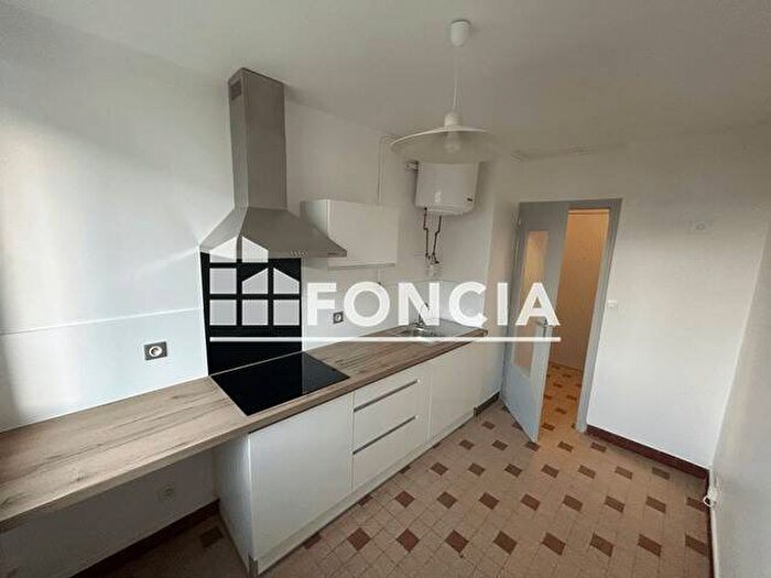 Appartement à louer - Frange Verte-Commanderie, Échirolles - 1 pièce