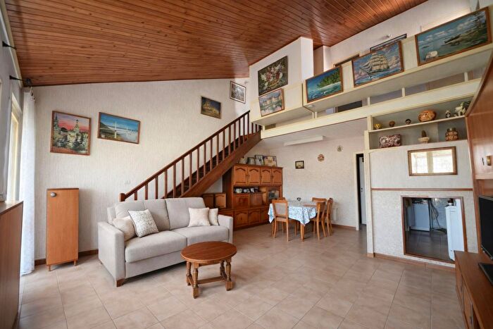 Maison à vendre - Saint-Jean - 5 pièces - 3 chambres