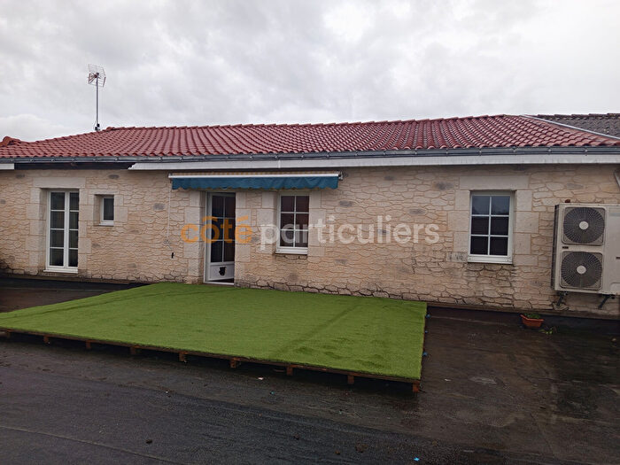 Appartement à louer - Le May-sur-Èvre - 5 pièces - 4 chambres