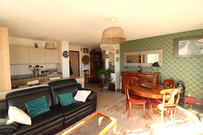 Appartement à vendre - Nîmes, Croix de Fer, Mont Duplan - 3 pièces - 2 chambres