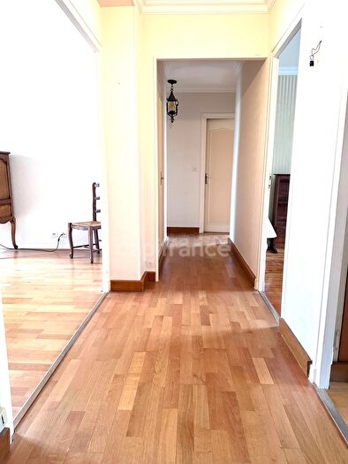 Appartement à vendre - Chambéry, Centre-ville - 4 pièces - 3 chambres