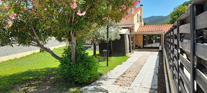 Maisons à vendre et appartements à louer - 1