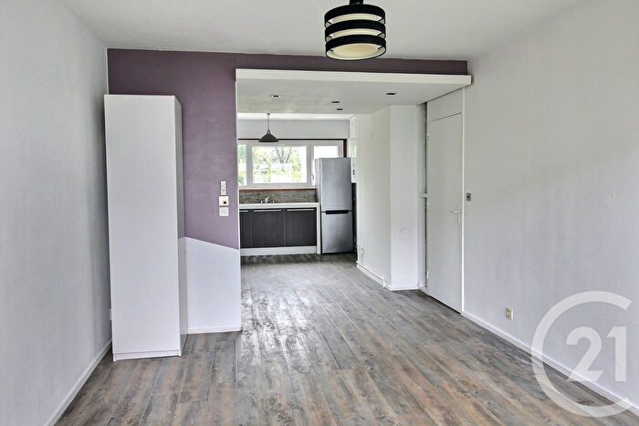 Pessac, Compostelle, La Paillère : Appartement 3 pièces à vendre