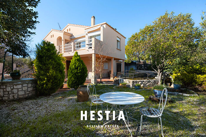 Maison à vendre - Marignane, JAI, Aéroport - 6 pièces - 5 chambres