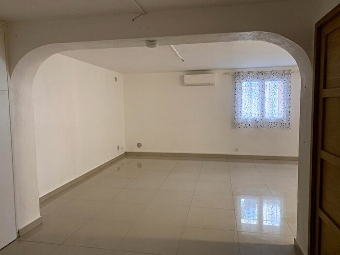 Appartement à vendre - Pierrefeu-du-Var - 2 pièces - 1 chambre