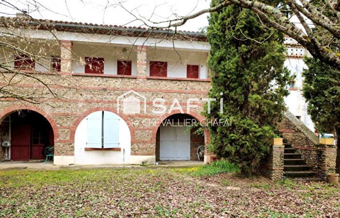 Maison 9 pièces à vendre à Reyniès