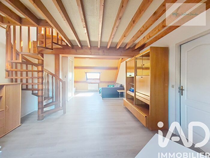 Appartement 3 pièces à Le Coudray-Montceaux, à vendre
