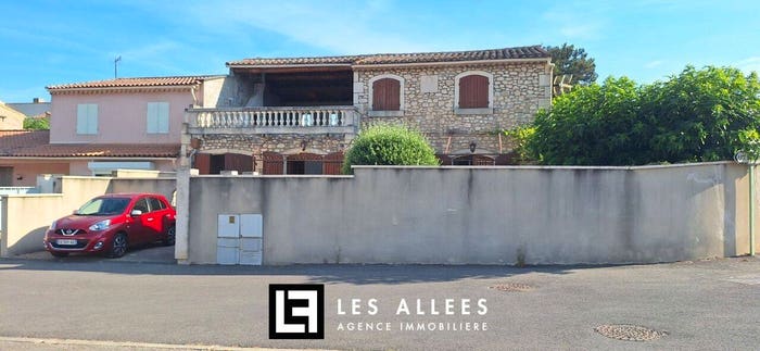 Maison 5 pièces à louer à Partie Nord Est, Saint-Rémy-de-Provence