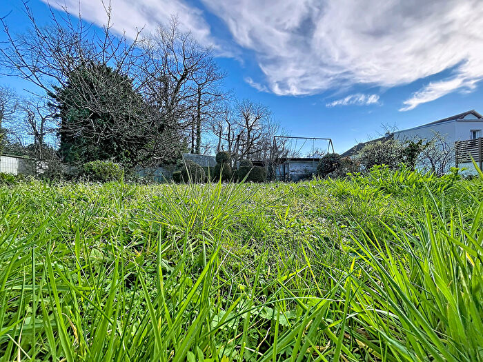 Maison à vendre - Saint-Sébastien-sur-Loire, Bords de Loire - 6 pièces - 4 chambres