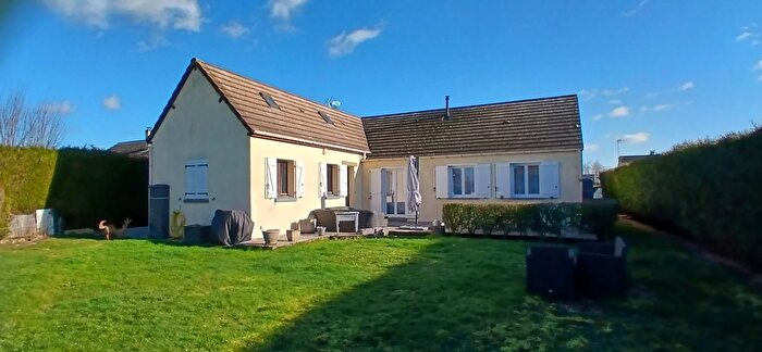 Maison à vendre - Saint-Rémy-sur-Avre - 5 pièces - 4 chambres