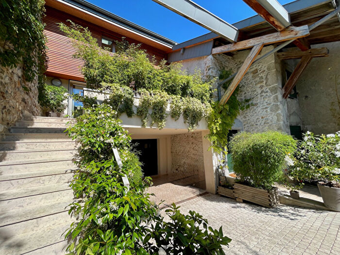 Divonne-les-Bains - Maison 7 pièces à vendre