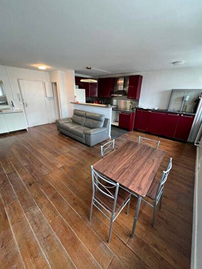 Appartement à louer - Eiffel, Levallois-Perret - 3 pièces - 2 chambres