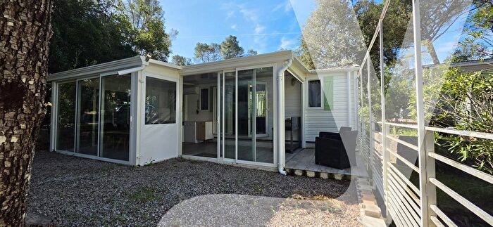 Maison à vendre - Fréjus, Caïs - 4 pièces - 3 chambres