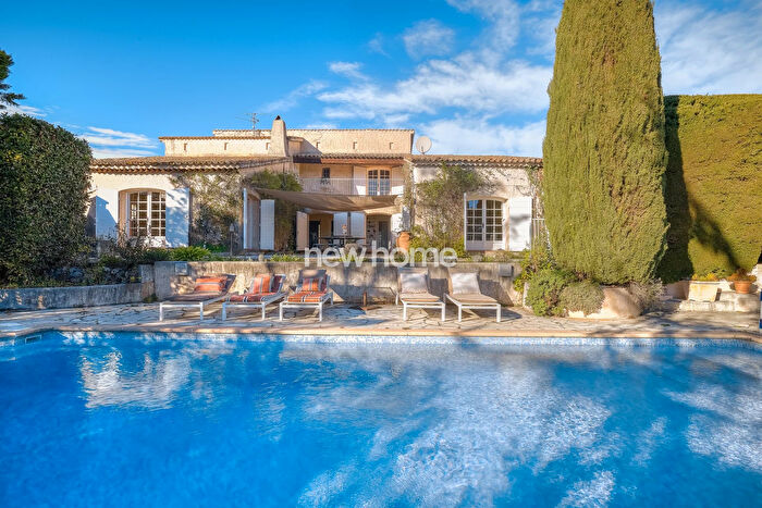 Maison à vendre - Mougins - 6 pièces - 4 chambres