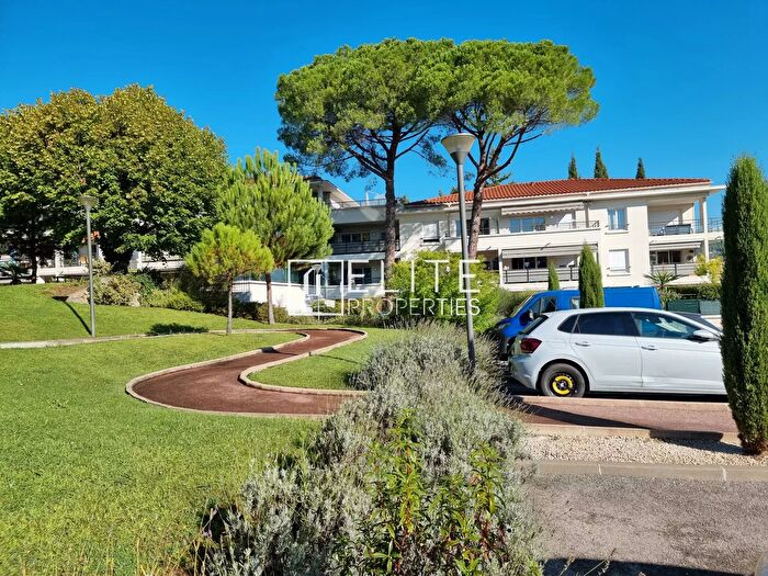 Appartement 2 pièces à vendre - Grasse, Saint-Antoine, Aspres, Plascassier