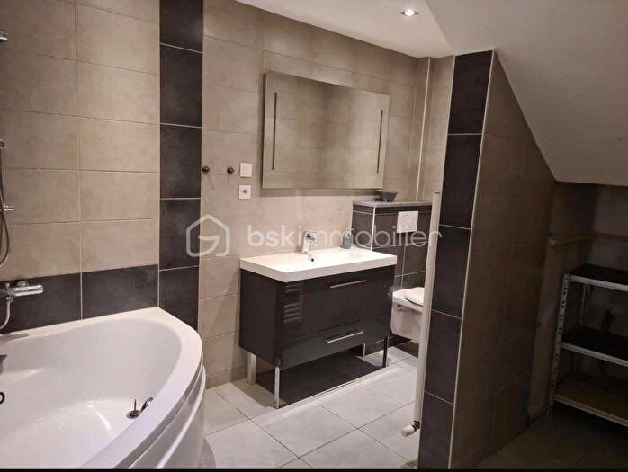 Appartement 5 pièces à Saint-Antoine, à louer