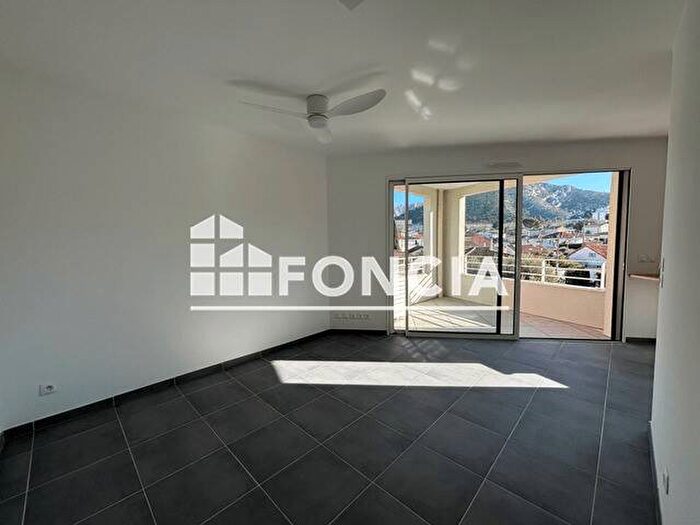 Appartement à louer - Le Cabot, Marseille ème arrondissement - 2 pièces - 1 chambre