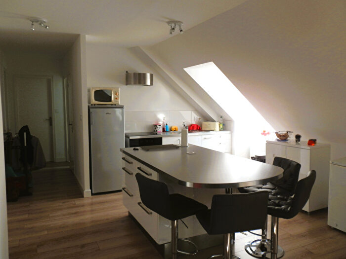 Fougères, Paron, Orières, Ecartelée, Bonabry : Appartement 3 pièces à louer