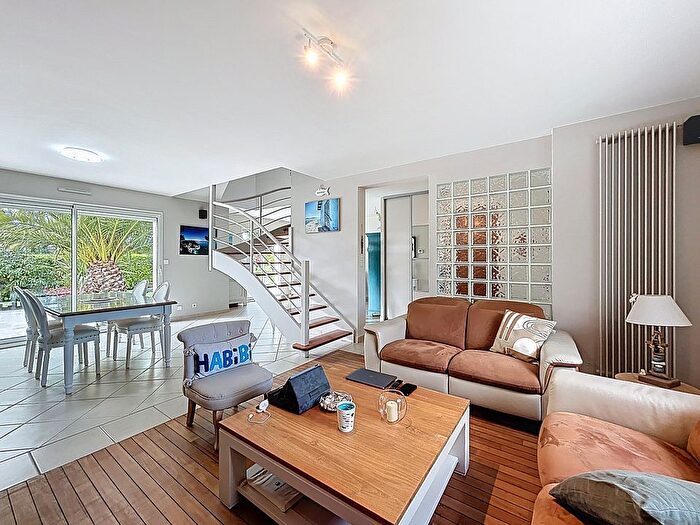 Maison à vendre - Guidel - 6 pièces - 5 chambres