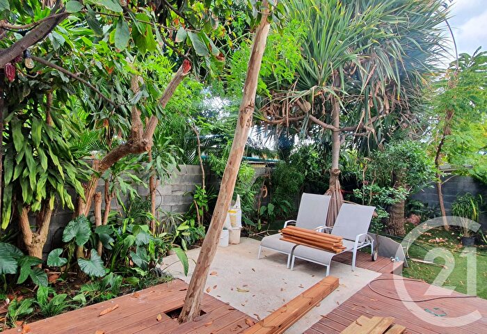 Maison à louer - Saint-Paul, Centre-ville, Etang - 3 pièces - 2 chambres