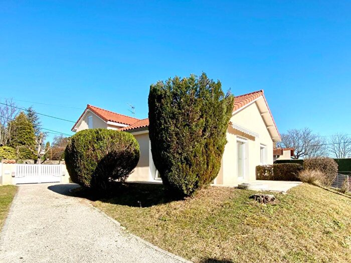 Maison à louer - Saint-Genis-Laval - 4 pièces - 3 chambres