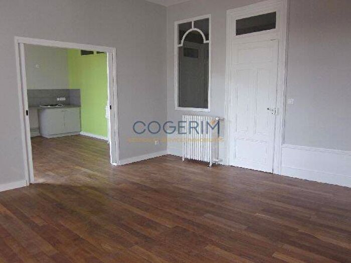 Belleroche, Villefranche-sur-Saône : Appartement 5 pièces à louer