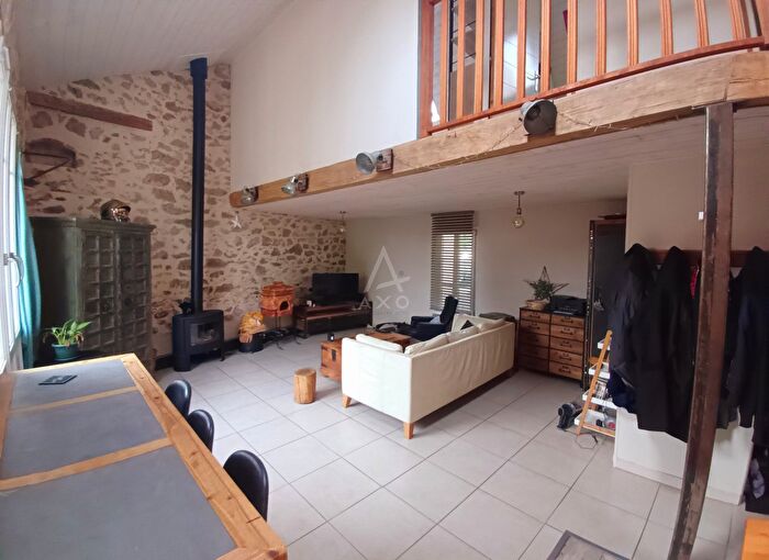 Maisons à vendre et appartements à louer - 1