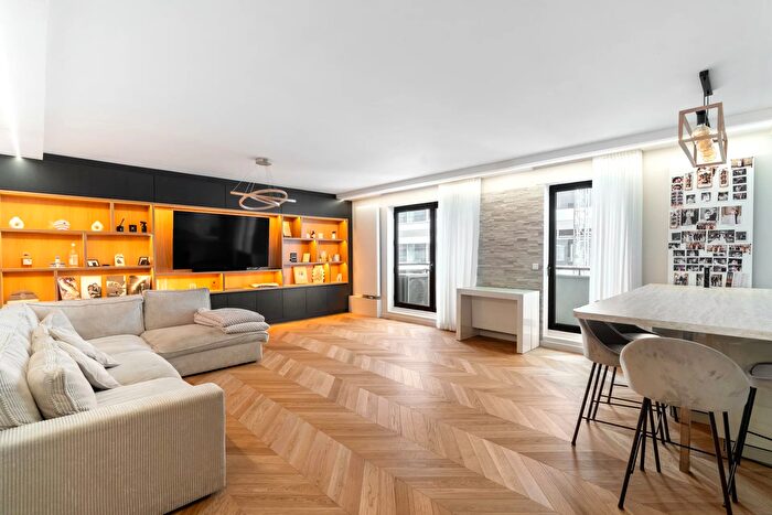 Levallois-Perret, Front de Seine : Appartement 4 pièces à vendre