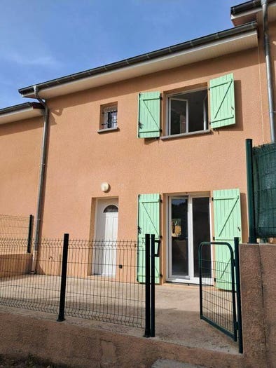 Maison 4 pièces à louer - Chuzelles