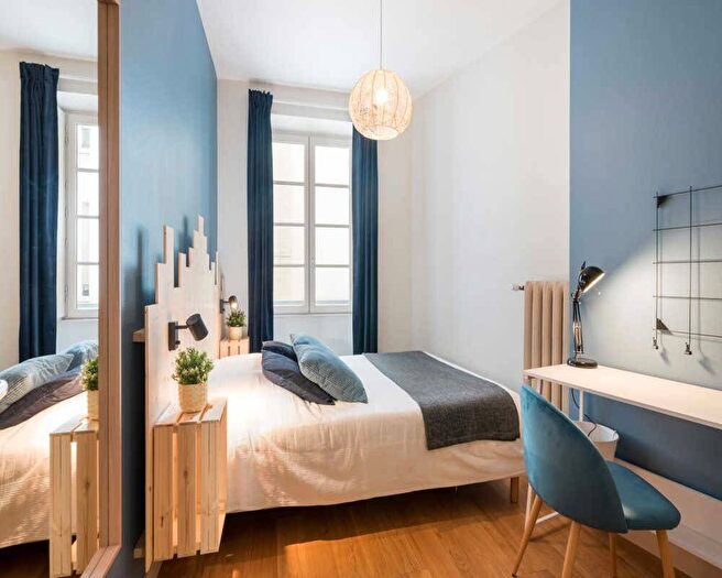 Appartement à louer - Presquîle, Centre ville, Cordeliers, Lyon ème arrondissement - 5 pièces - 5 chambres